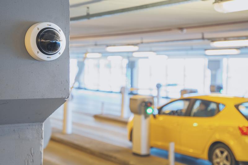 Things to consider for license plate capture | Axis Communications