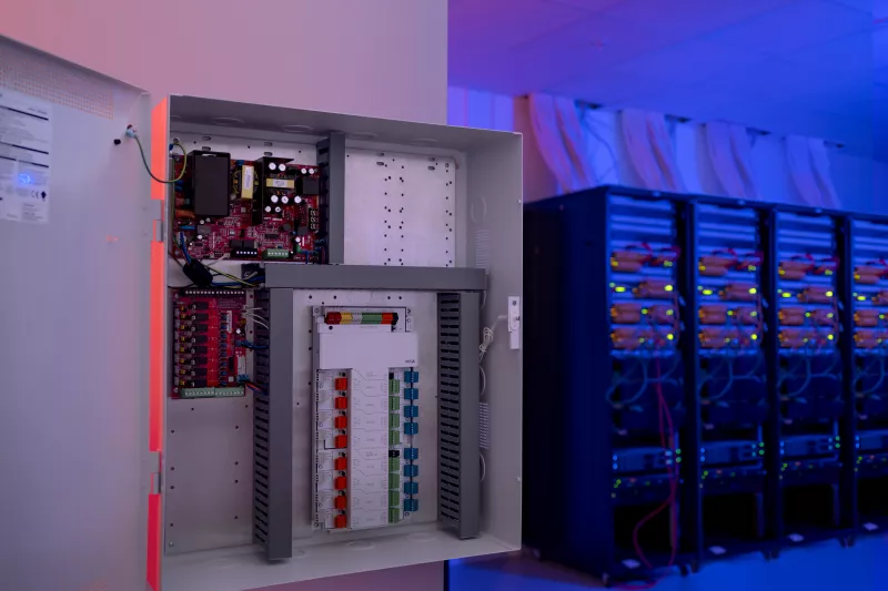 AXIS A1810-B Network Door Controller | Axis Communications