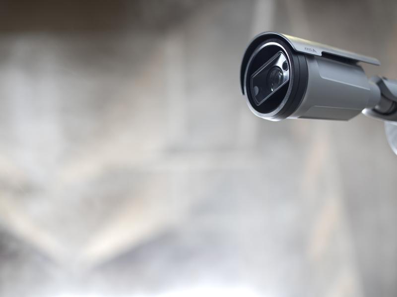 AXIS P1468-XLE Explosion-Protected Bullet Camera | Axis Communications