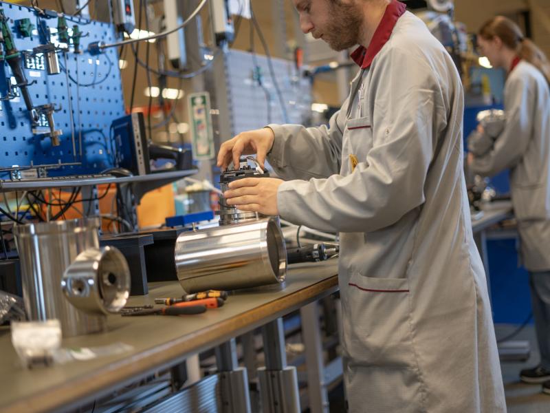 A lifecycle approach to cybersecurity | Axis Communications