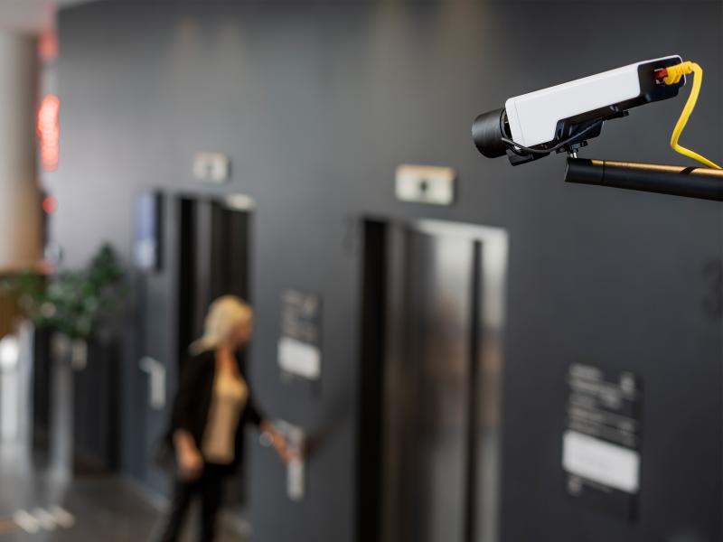 AXIS P1388-B Box Camera | Axis Communications