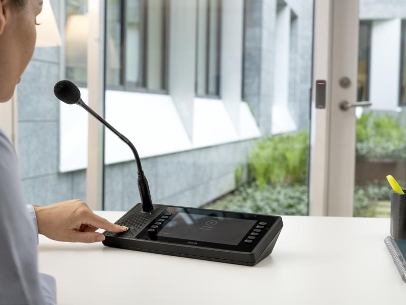 AXIS C6110 Network Paging Console | Axis Communications