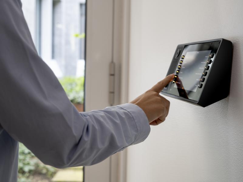 AXIS C6110 Network Paging Console | Axis Communications